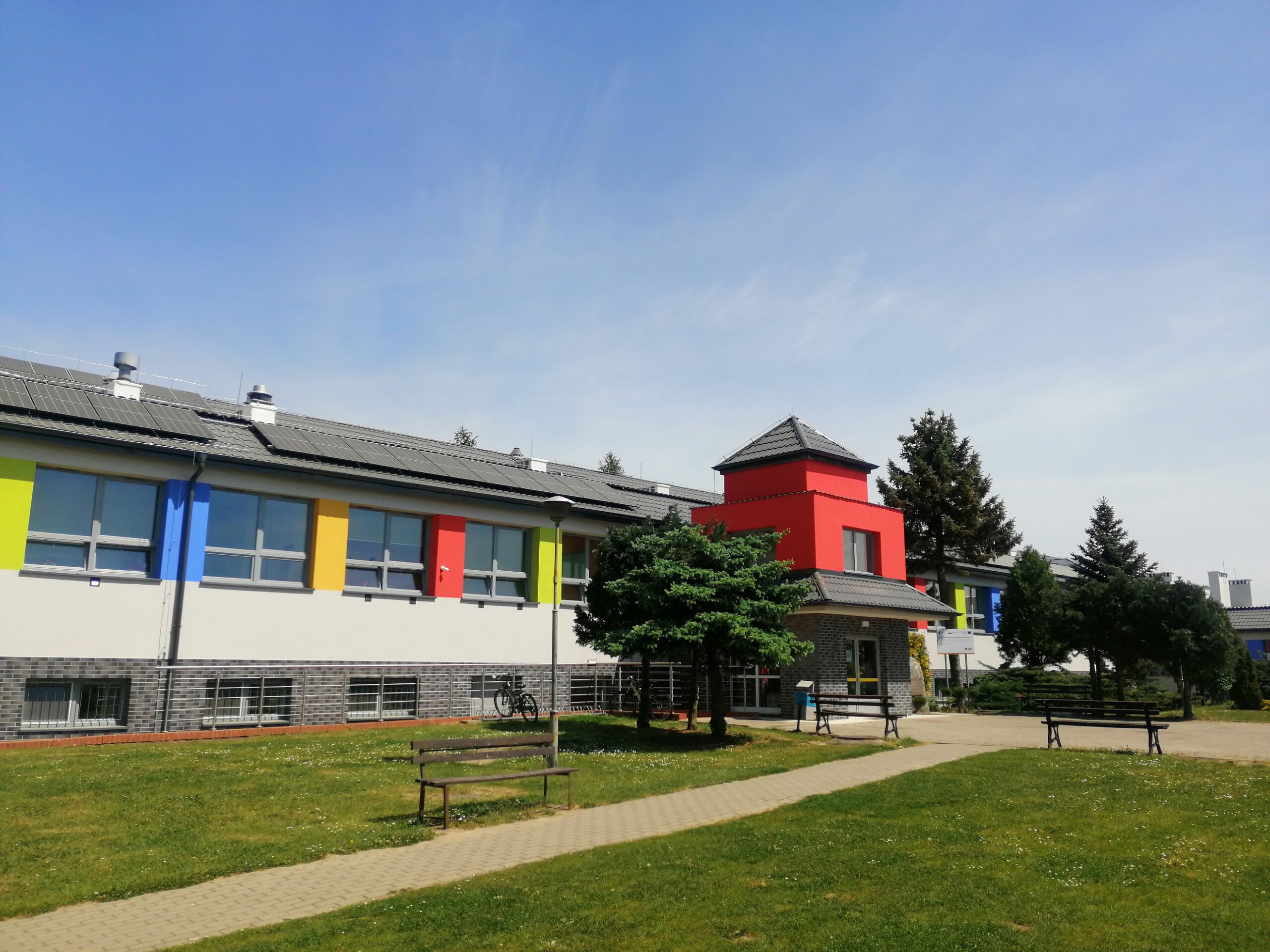 Szkoła Podstawowa im. Kornela Makuszyńskiego w Gaworzycach – Nowoczesna edukacja – lata tradycji